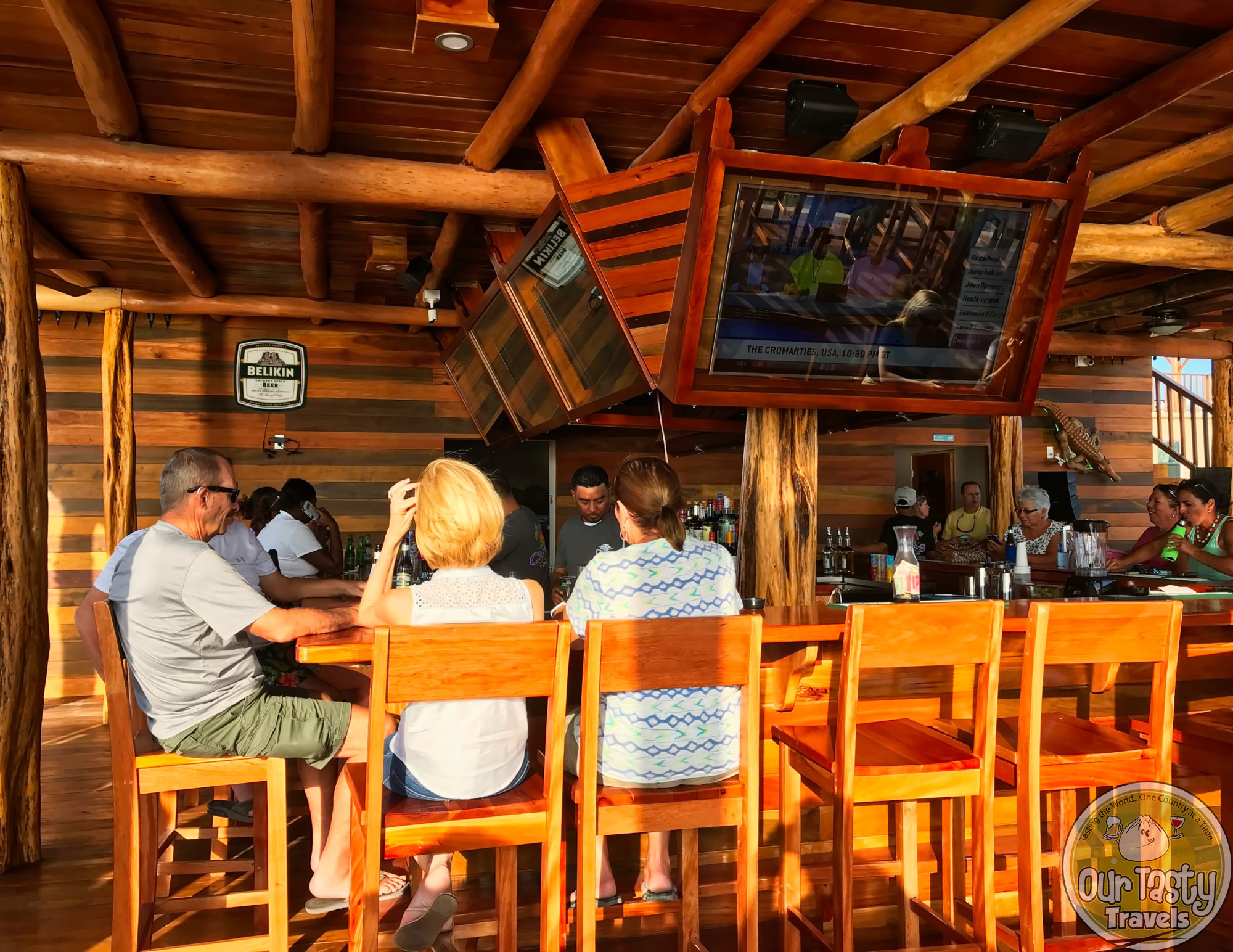 New Bars in Belize: Crocs Sunset Sports Bar Soft Opening in San Pedro